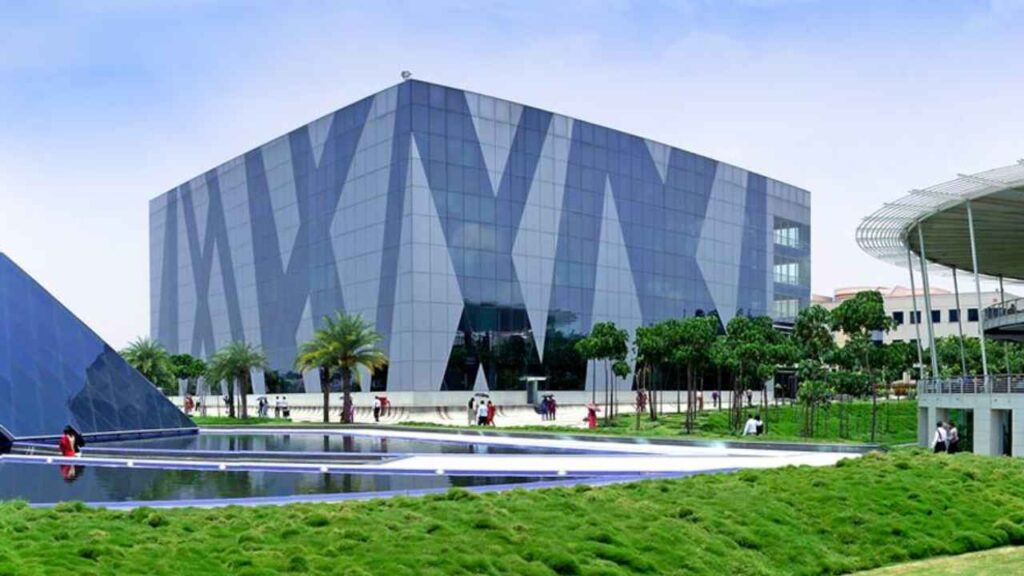 Infosys tops CRISIL’s ranking as the most ESG focused company | News ...